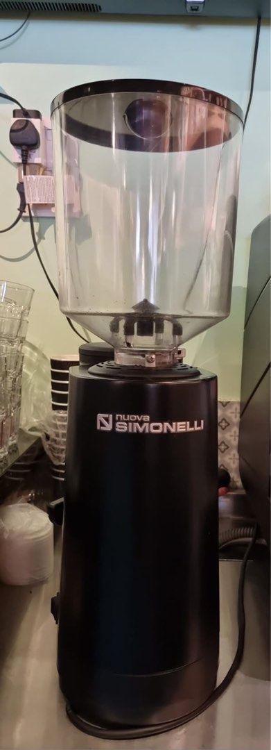 Nuova Simonelli Doser grinder, TV & Home Appliances, Kitchen Appliances ...