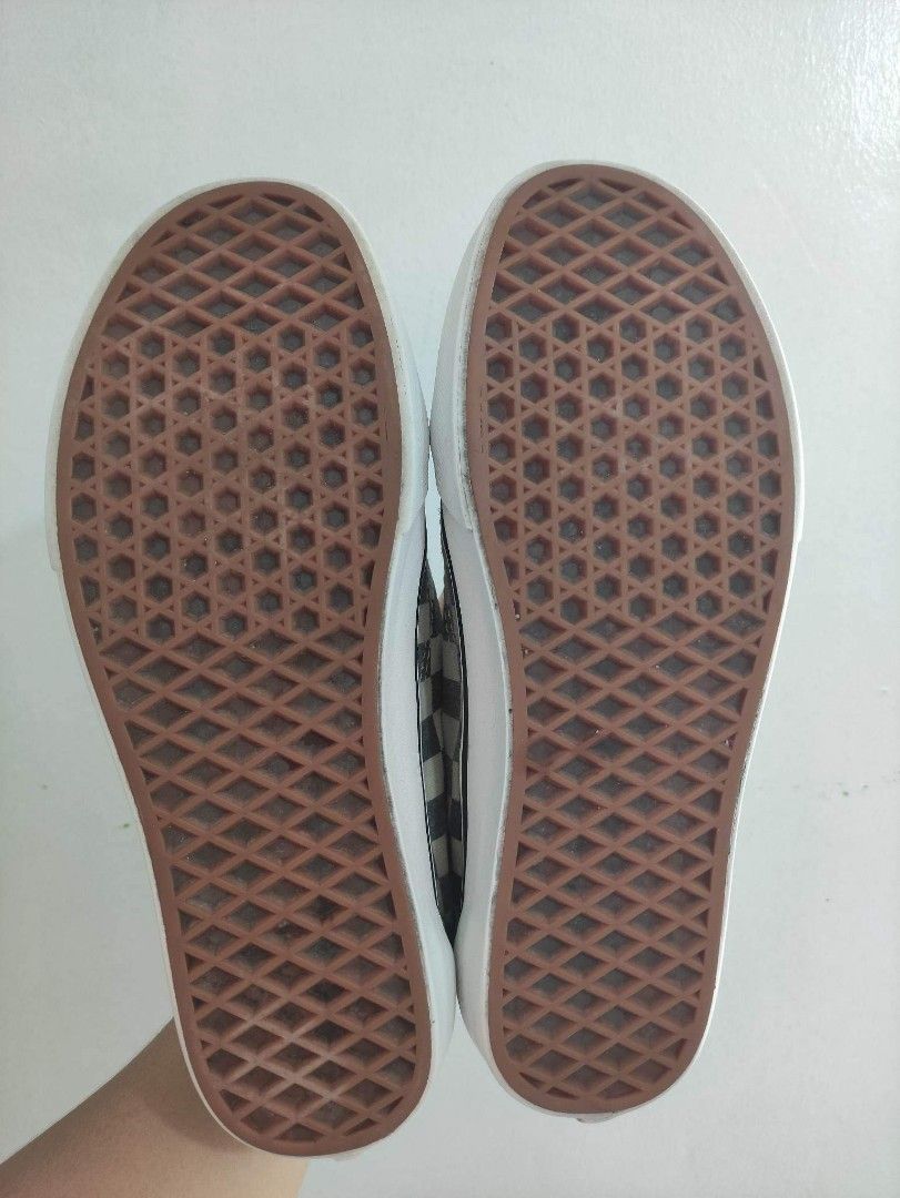 Old Skool (Primary Check) BW, Men's Fashion, Footwear, Sneakers on ...