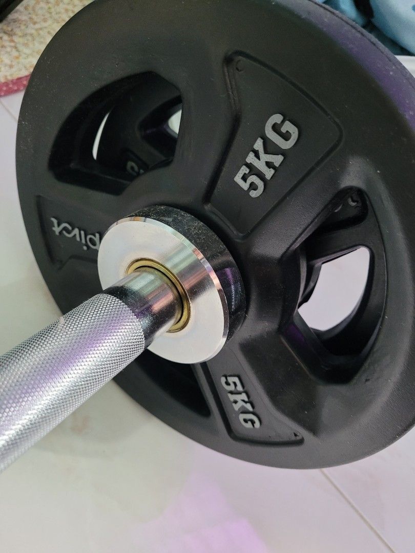 Olympic Barbell with weights, Sports Equipment, Exercise & Fitness ...