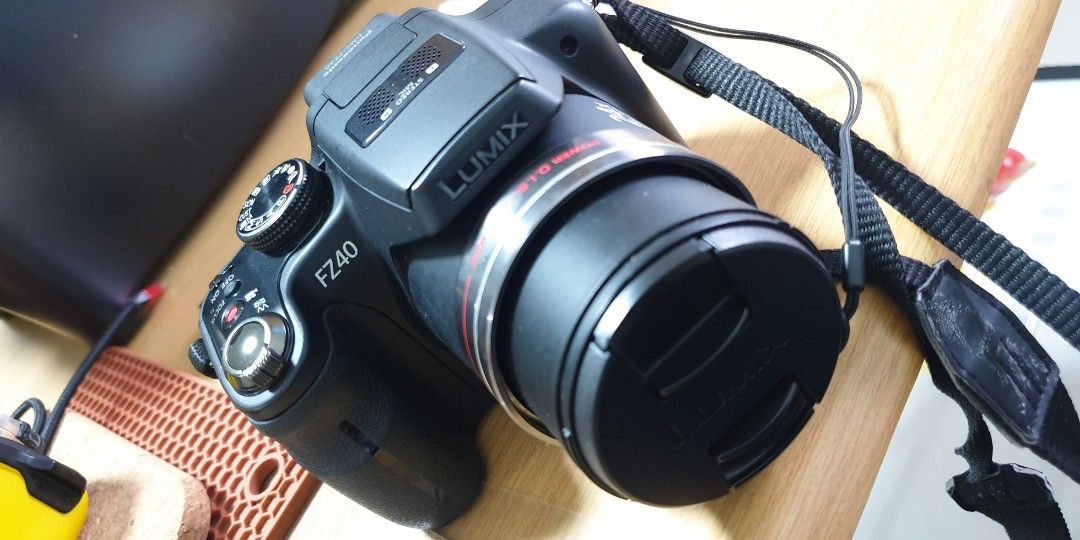 Panasonic lumix FZ40, Photography, Cameras on Carousell
