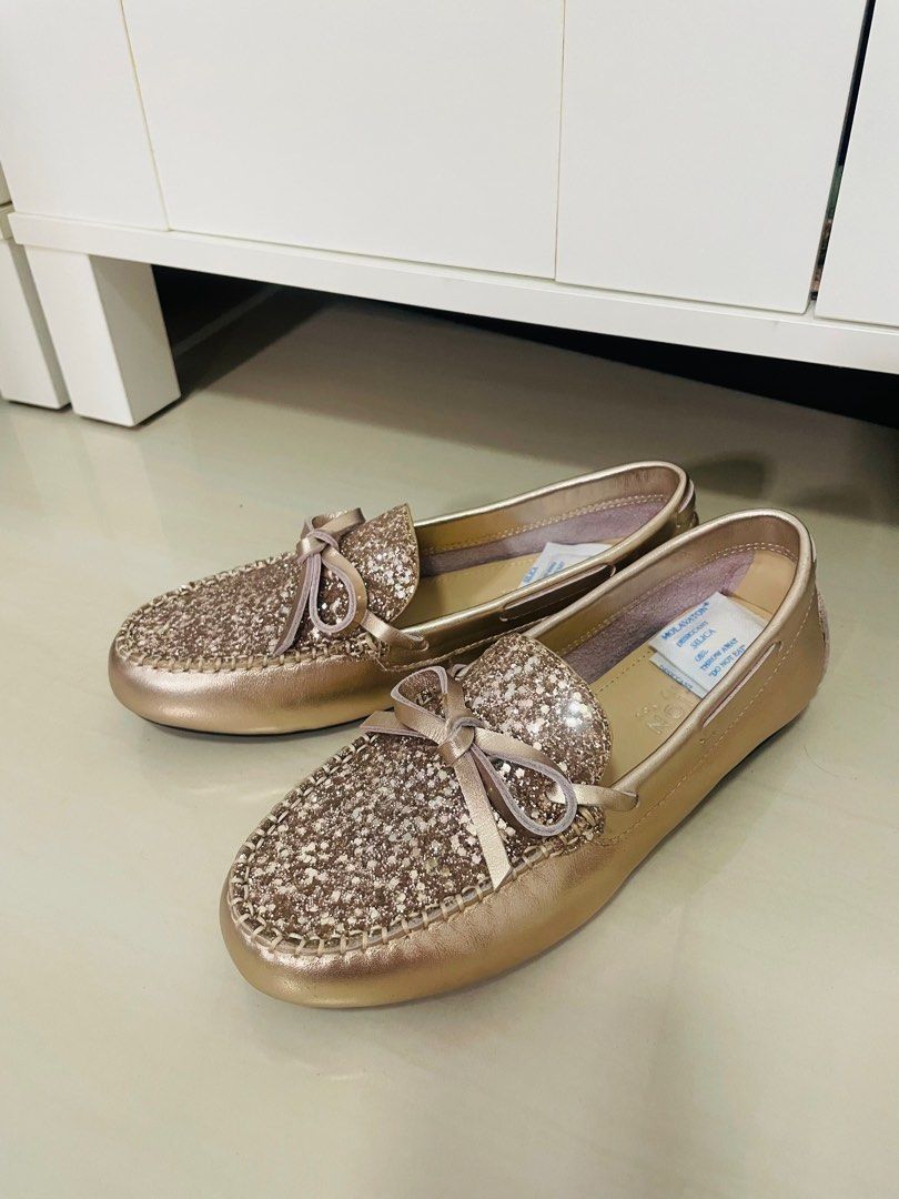 Pazzion Shoes, Women's Fashion, Footwear, Loafers on Carousell