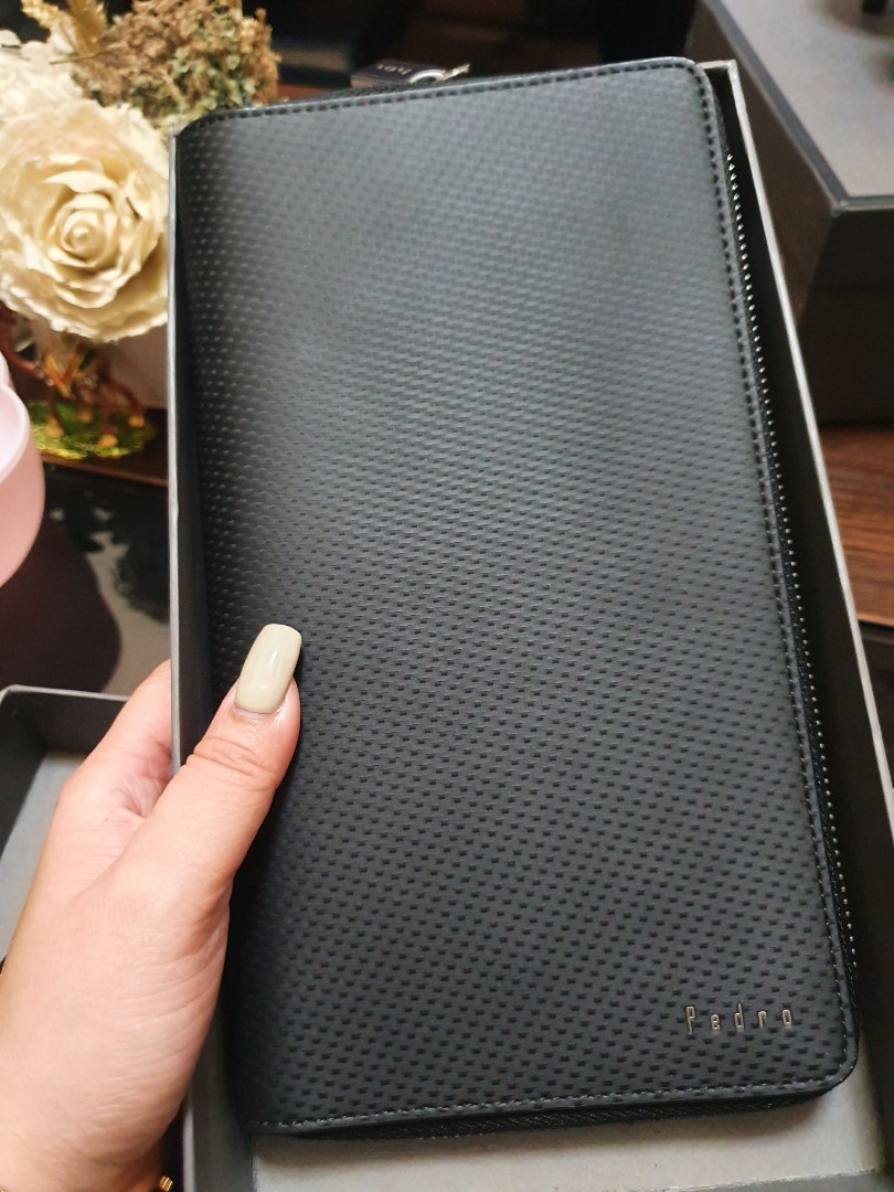 Pedro wallet, Men's Fashion, Watches & Accessories, Wallets & Card ...