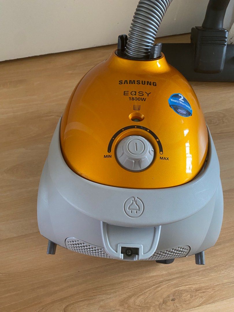 Portable vacuum - Samsung Easy 1800W, TV & Home Appliances, Vacuum ...
