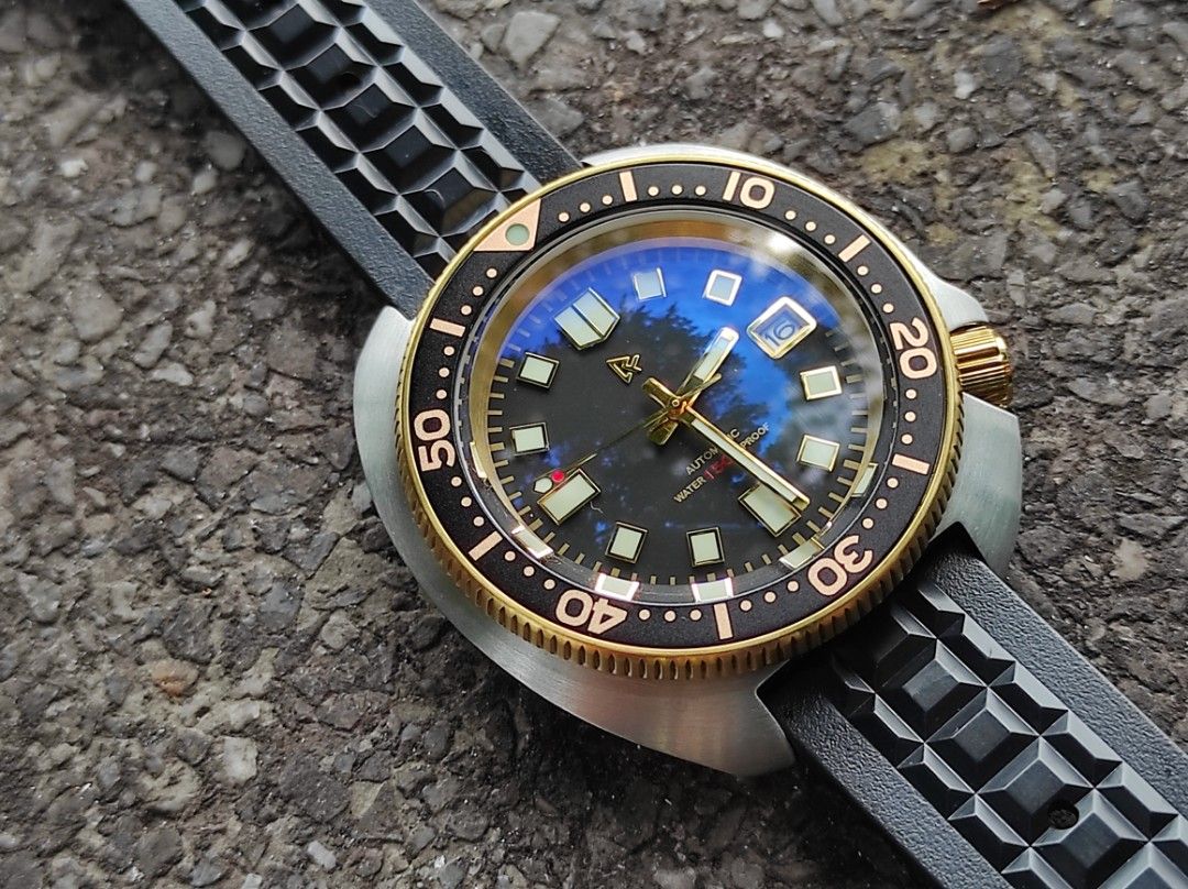 Rdunae R2X captain Willard Seiko 6105 best homage 150m diver, Luxury ...