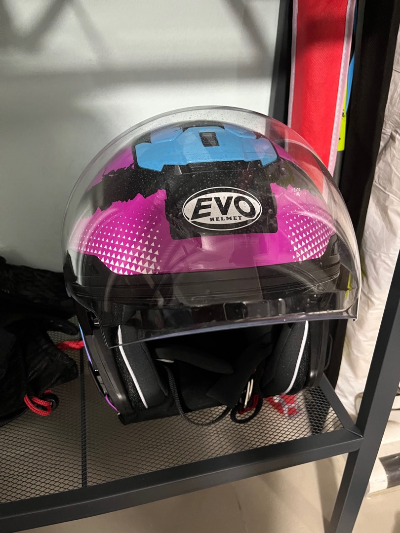 RS9 EVO helmet, Motorcycles, Motorcycle Apparel on Carousell