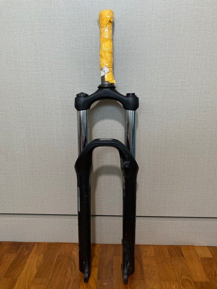 RST OMEGA 27.5 coil fork, Sports Equipment, Bicycles & Parts, Parts ...