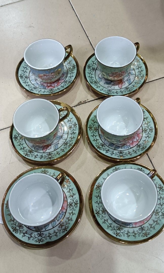 Set cawan vintage NOS, Hobbies & Toys, Collectibles & Memorabilia ...