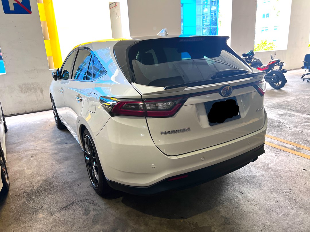 Toyota harrier rear spoiler, Car Accessories, Accessories on Carousell