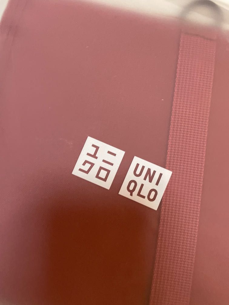 Uniqlo pouch red travel organizer, Women's Fashion, Bags & Wallets ...