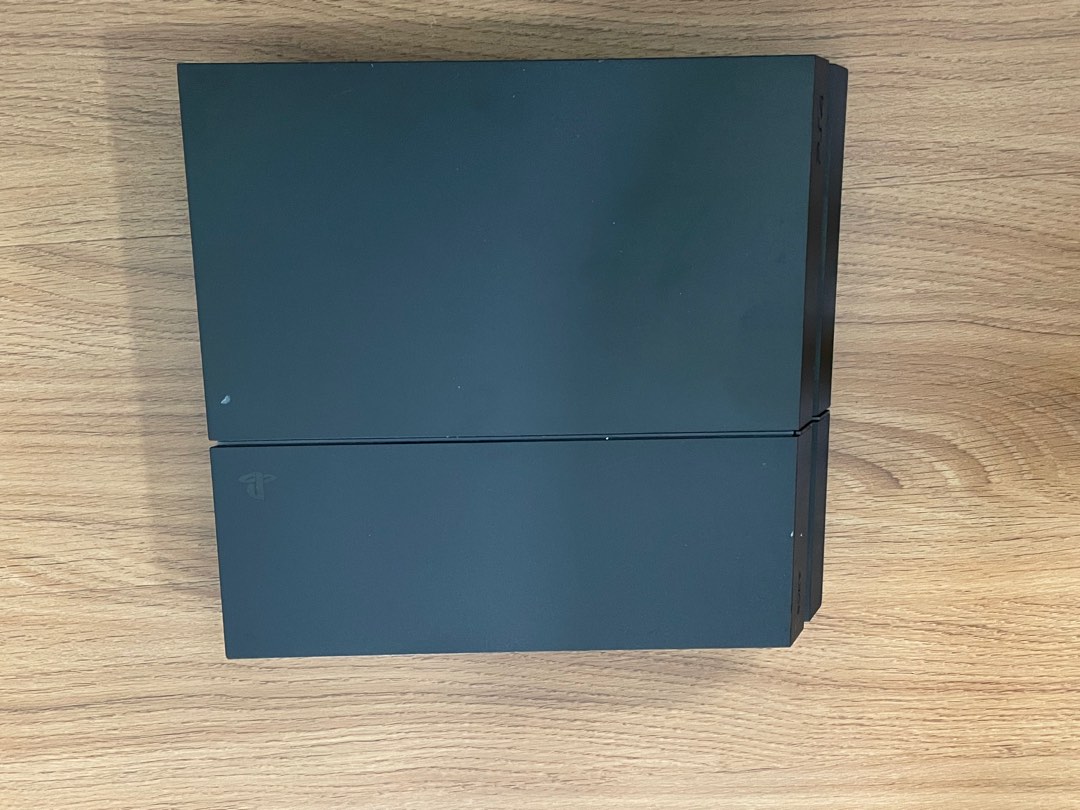 used ps4, Video Gaming, Video Game Consoles, PlayStation on Carousell