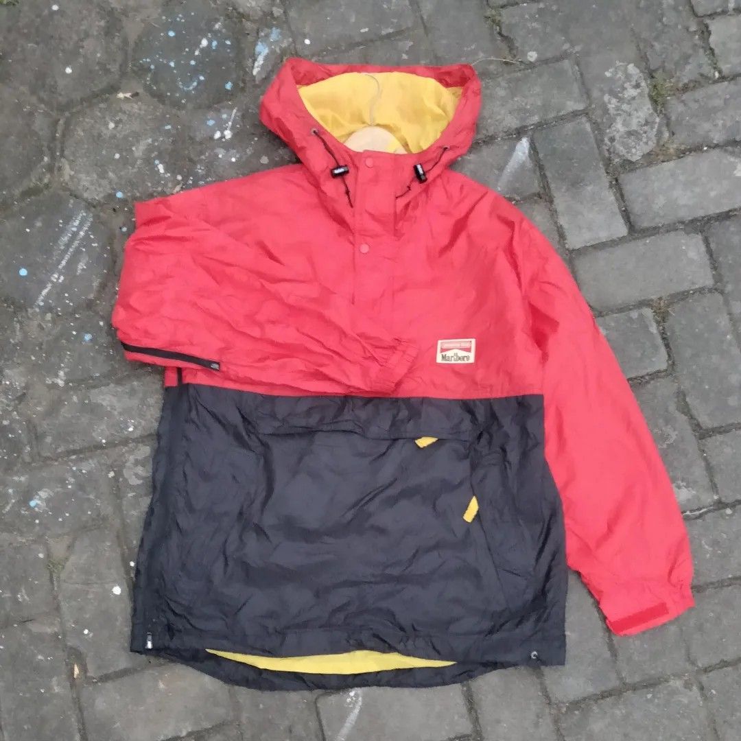 Vintage jaket, Fesyen Pria, Pakaian , Atasan di Carousell