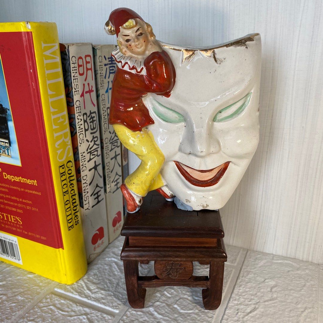 Vintage Wall Porcelain Pristine Collectible Condition, Hobbies & Toys ...