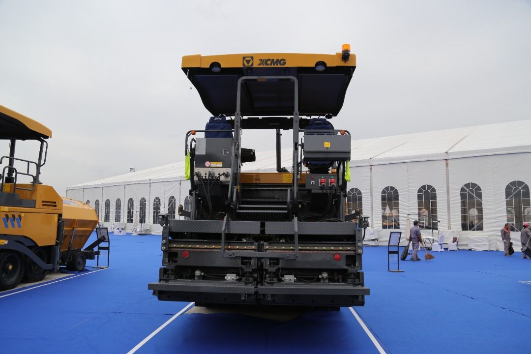 XCMG ASPHALT PAVER RP603, Commercial & Industrial, Construction ...