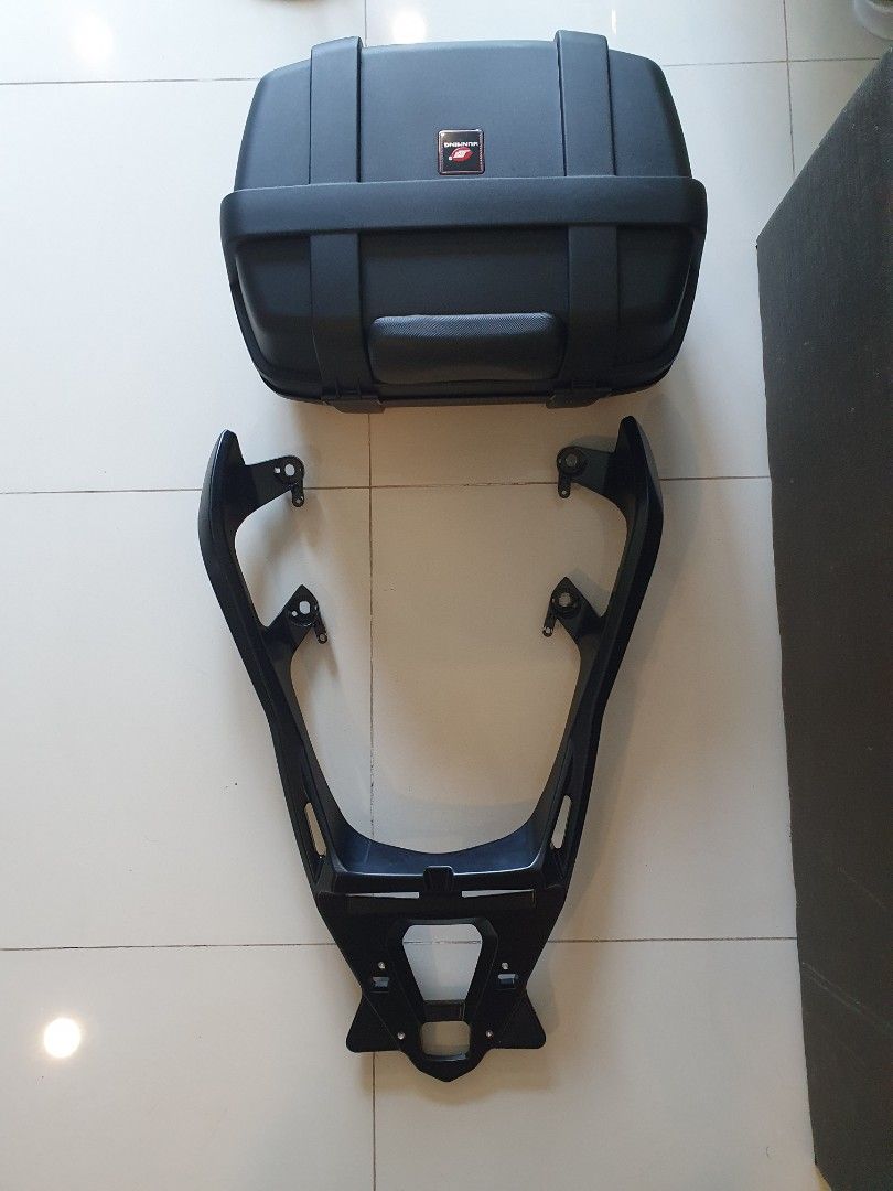 Yamaha Xmax 300 Rack & Box, Motorcycles, Motorcycle Accessories on ...