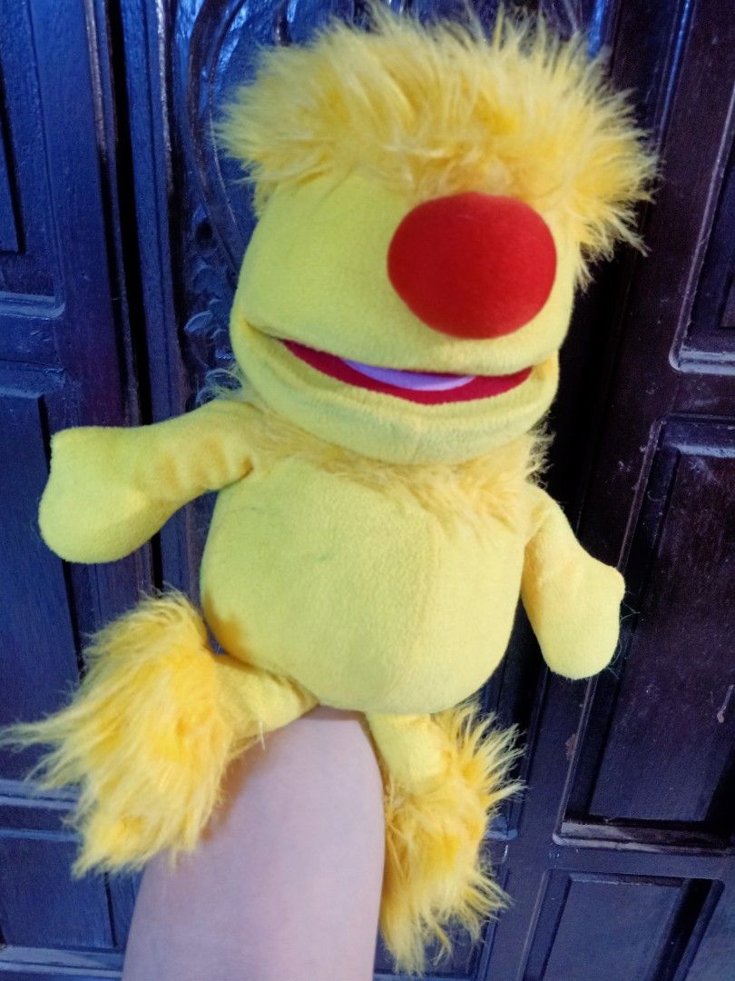 YELLOW MONSTER HAND PUPPET, Hobbies & Toys, Toys & Games on Carousell
