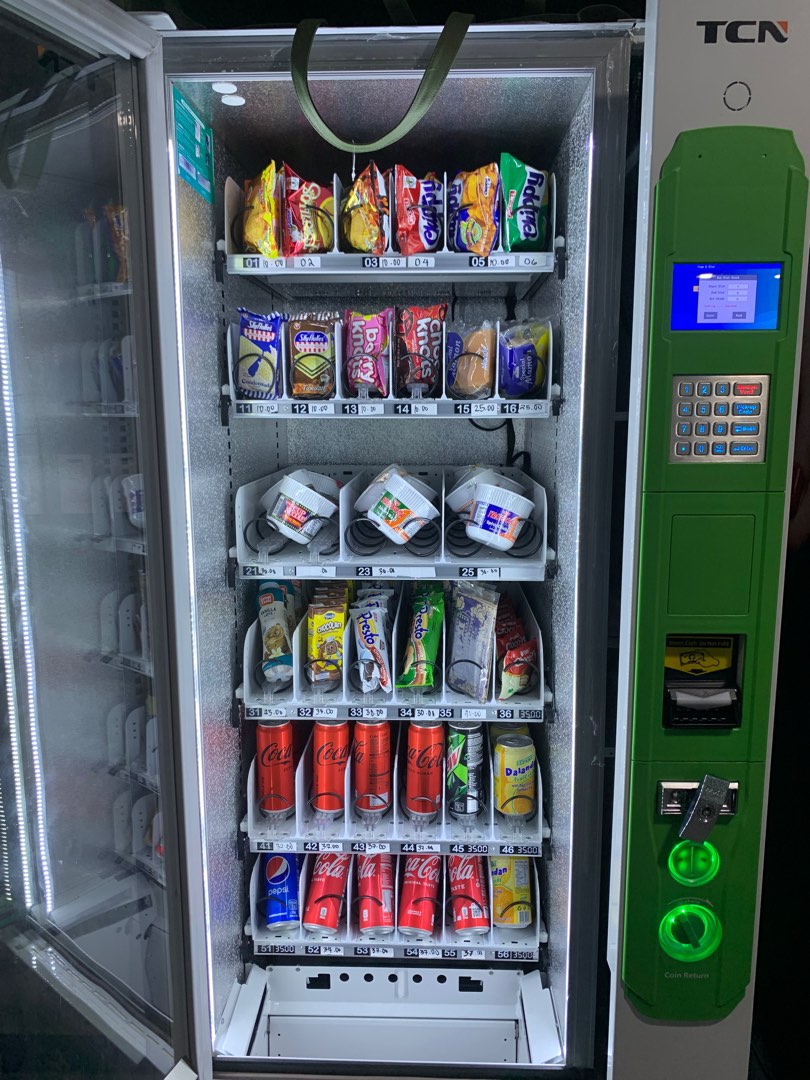 36-Slot Snack and Drink Vending Machine, TV & Home Appliances, Kitchen ...