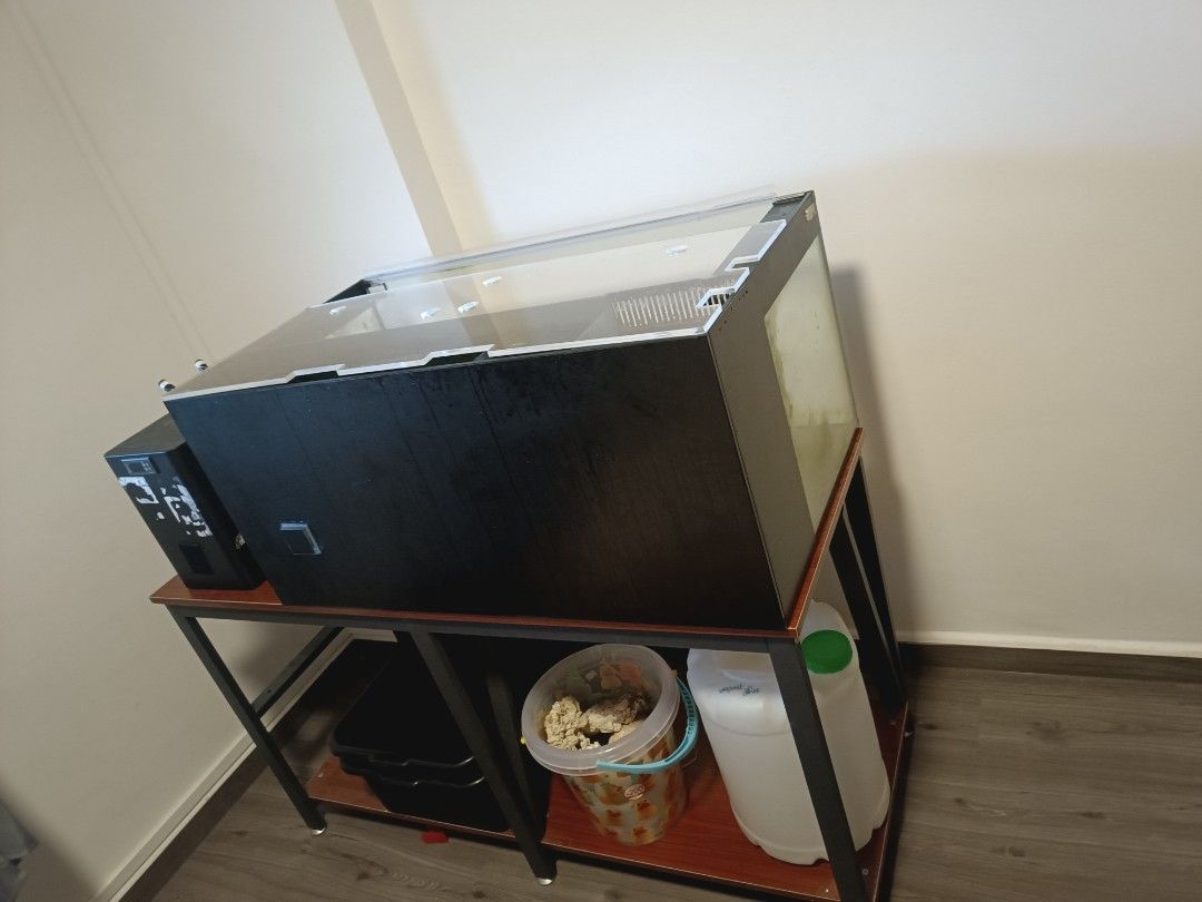 3FT IOS 4 Compartment Tank custom jump guard, cabinet, Chiller and ...