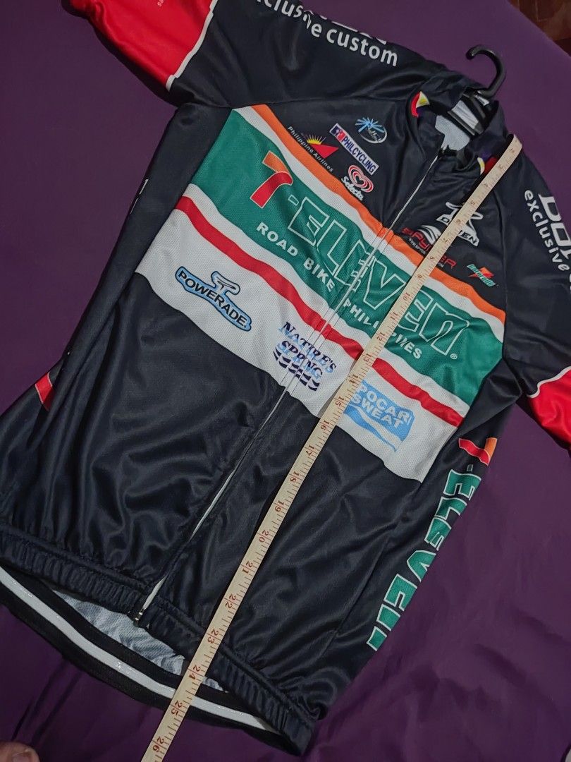 7-Eleven Cycling Jersey Small, Men's Fashion, Activewear on Carousell