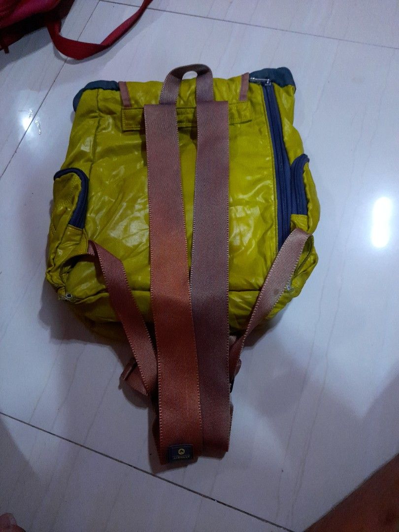 AIRWALK BACKPACK, Women's Fashion, Bags & Wallets, Backpacks on Carousell