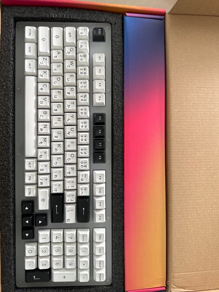 Akko ACR98 Acrylic keyboard (white), Computers & Tech, Parts ...