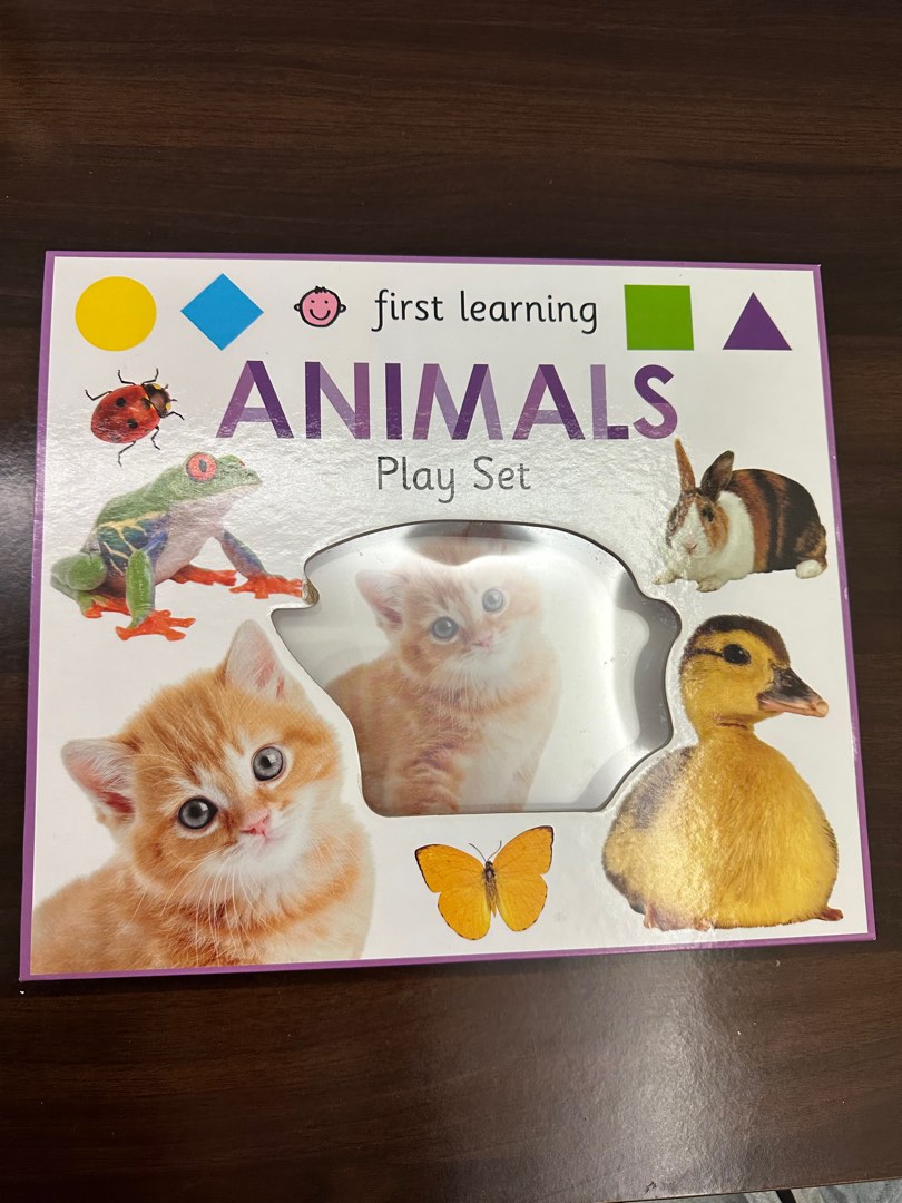 Animals Play Set first learning 幼兒玩具書, 興趣及遊戲, 書本 & 文具, 小朋友書 - Carousell