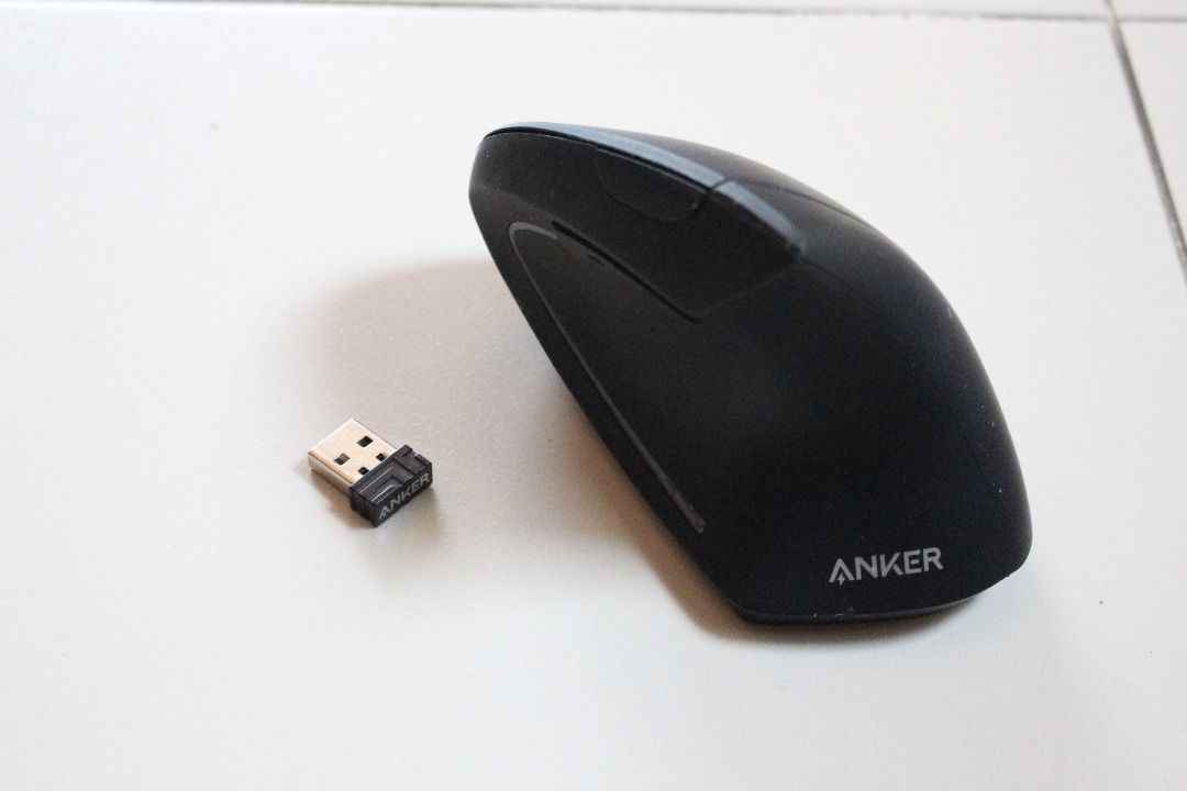 Anker 2.4G Wireless Vertical Ergonomic Optical Mouse, Computers & Tech ...