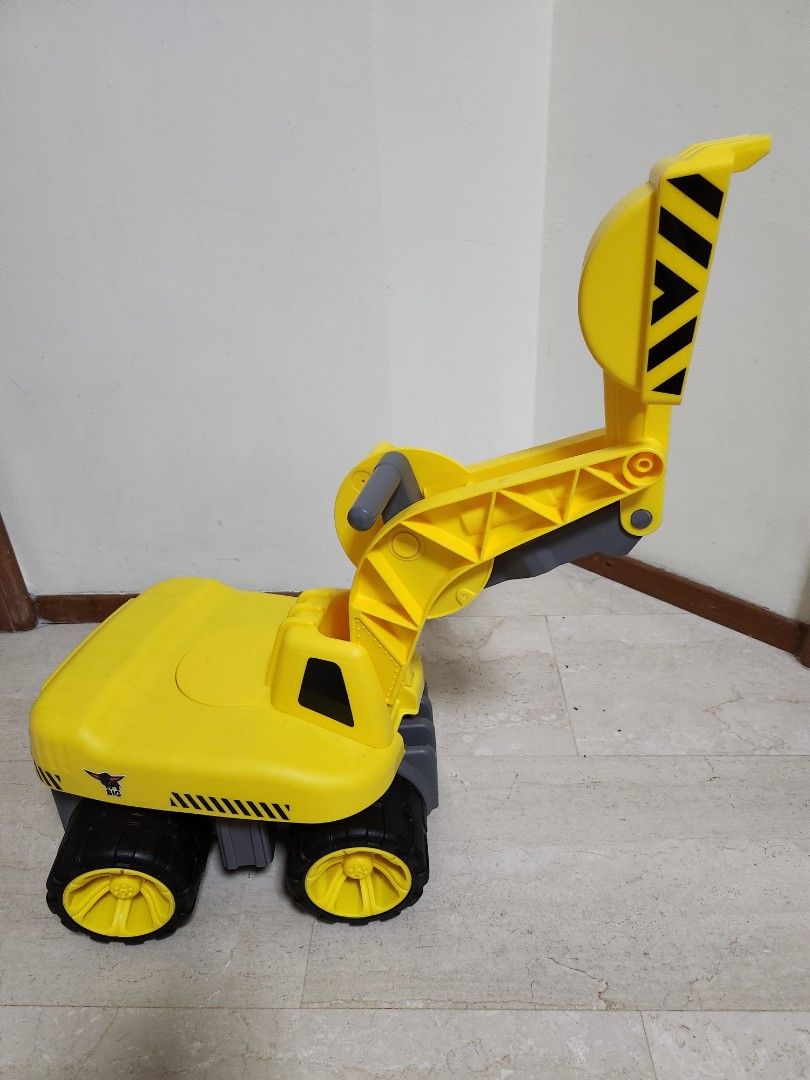 BIG Power Worker Maxi Digger Excavator, Hobbies & Toys, Toys & Games on ...