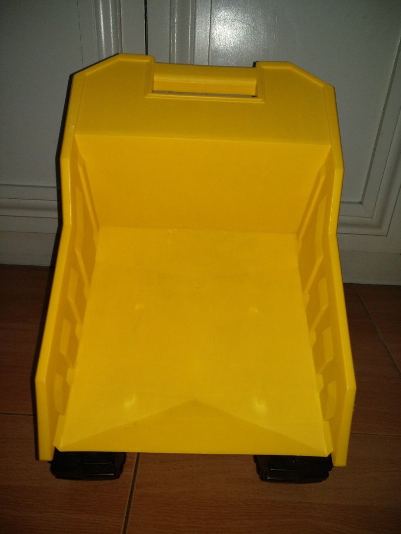 Caterpillar 18 Inch Push Powered Big Rev It Up Dump Truck, Hobbies ...