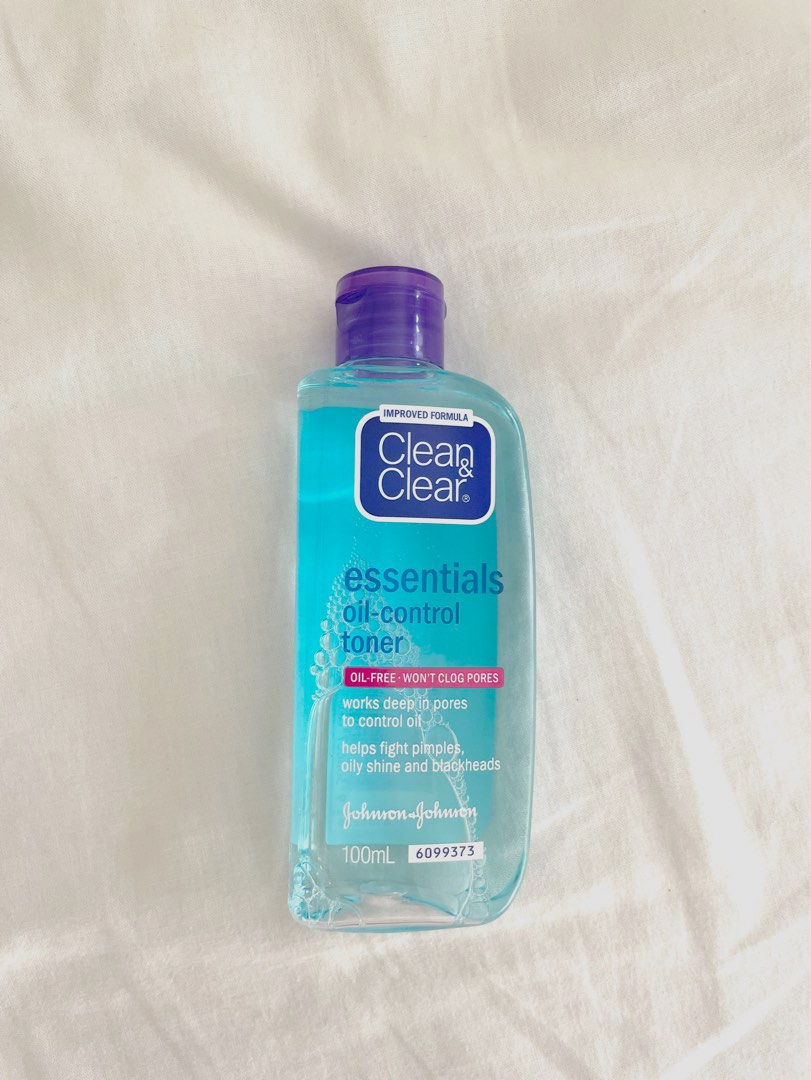 Clean&Clear toner, Beauty & Personal Care, Face, Face Care on Carousell