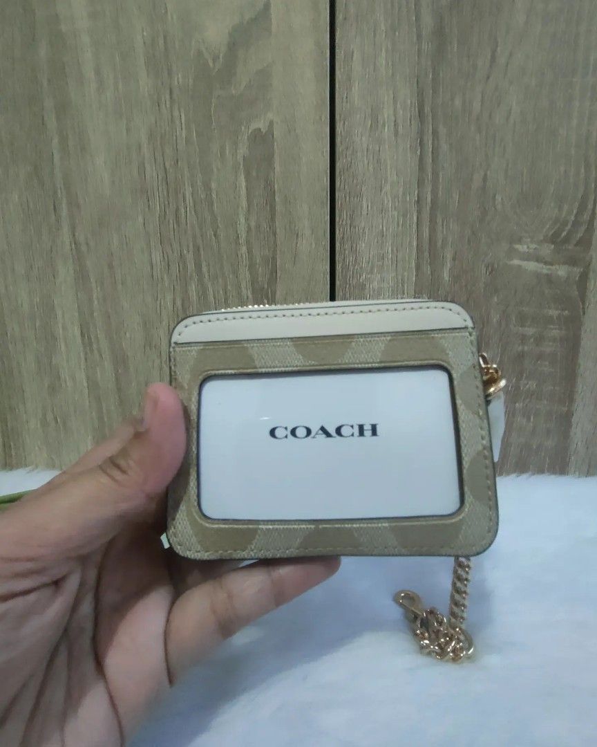 COACH Zip Card Case In Signature Canvas, Women's Fashion, Bags ...