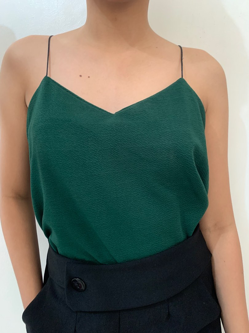 Dark Green Sleeveless, Women's Fashion, Tops, Sleeveless on Carousell