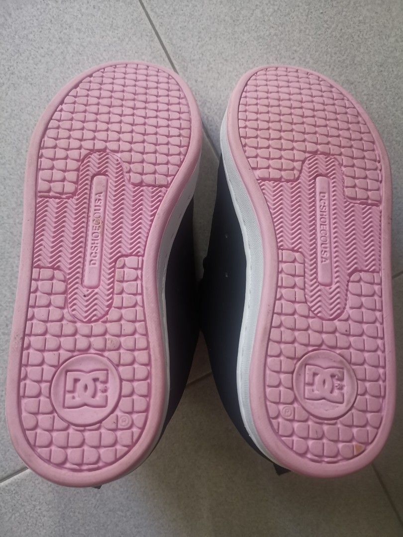 DC original skate shoe, Women's Fashion, Footwear, Sneakers on Carousell