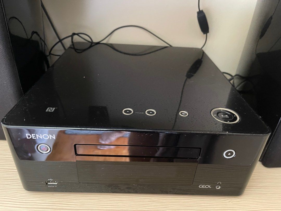 Denon RCD-N9 CEOL CD Hi-Fi with Marantz bookslef speakers, Audio ...