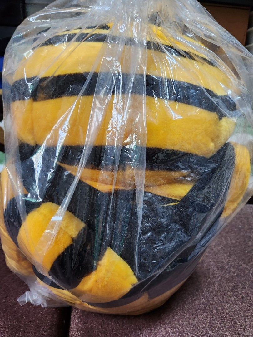 Extra huge Garfield Soft Toy plush, Hobbies & Toys, Toys & Games on ...