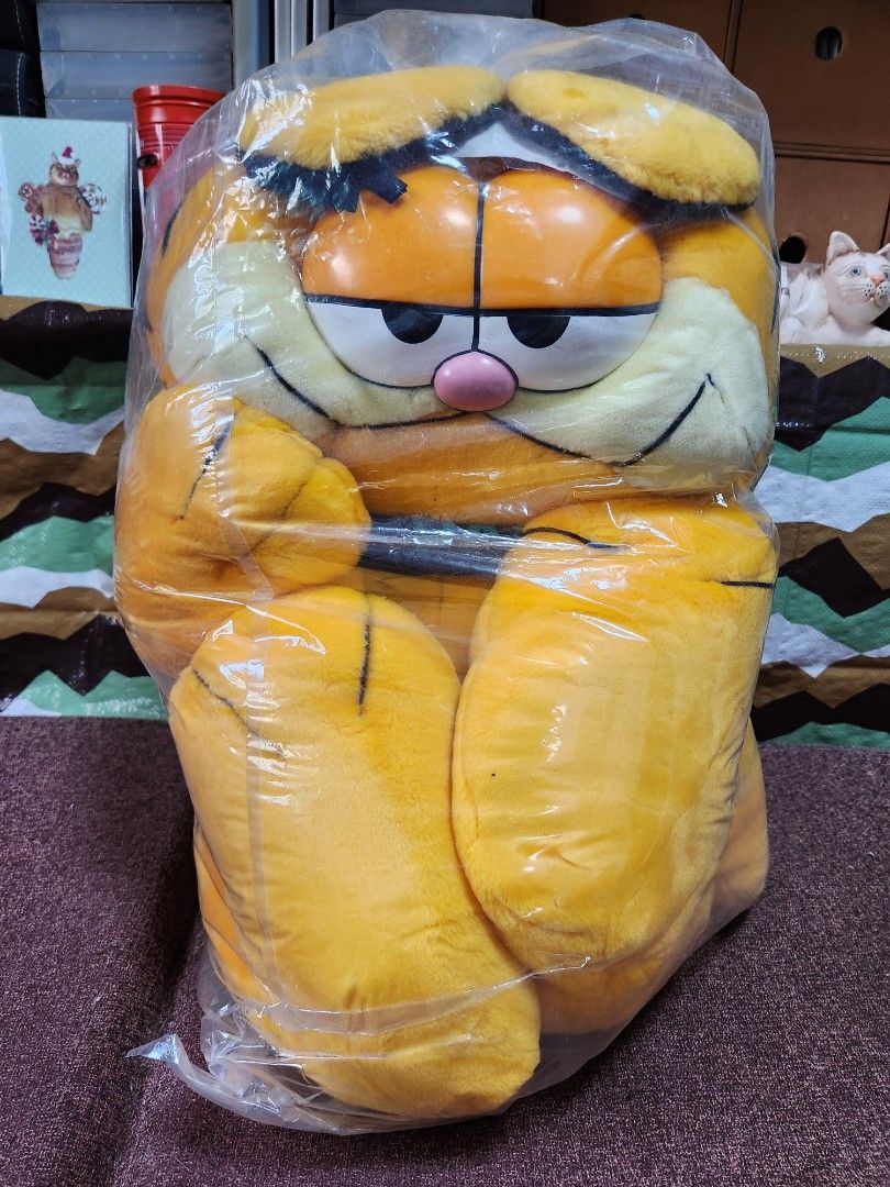 Extra huge Garfield Soft Toy plush, Hobbies & Toys, Toys & Games on ...