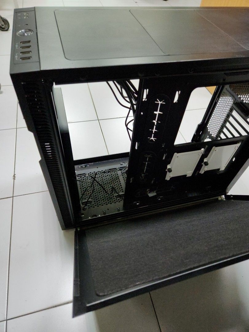 Free Delivery Fractal Define R5 case casing chassis, Computers & Tech ...