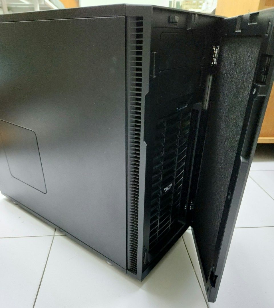 Free Delivery Fractal Define R5 case casing chassis, Computers & Tech ...