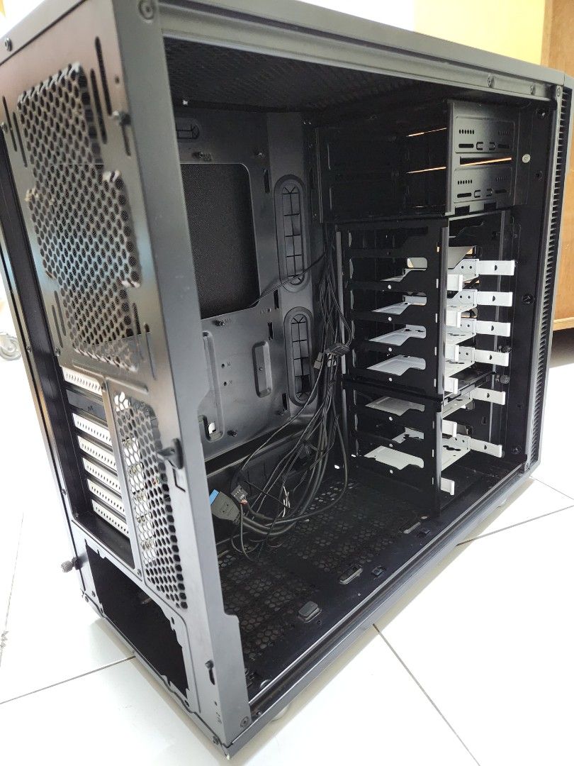 Free Delivery Fractal Define R5 case casing chassis, Computers & Tech ...