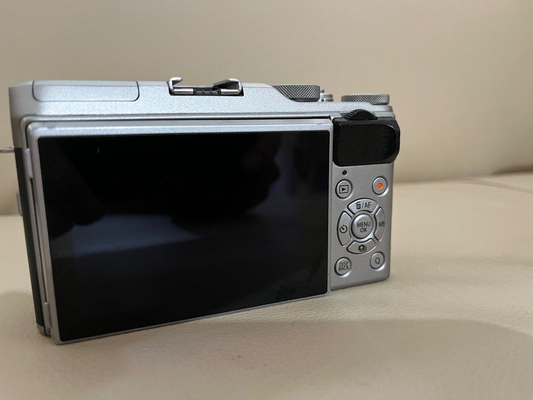 Fujifilm XA5 w/ Meike lens, Photography, Cameras on Carousell
