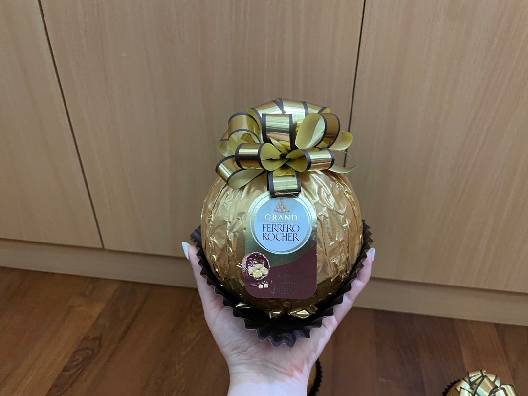 Grand Ferrero Rocher / Huge Ferrero Rocher / Big Ferrero Rocher, Food ...