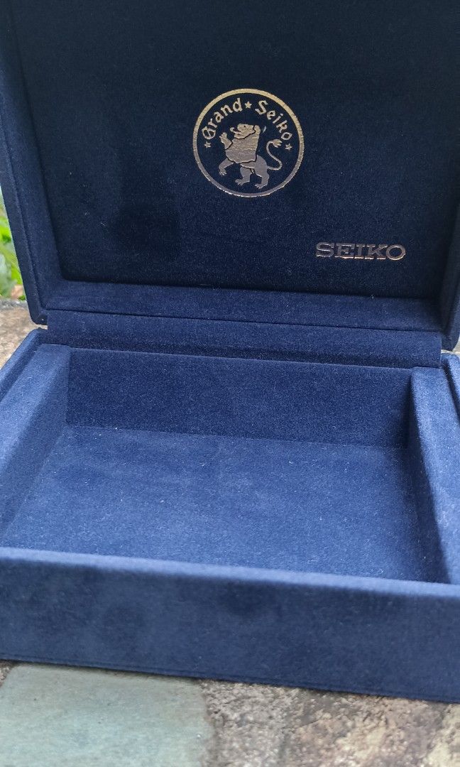 Grand Seiko Watch Box, Men's Fashion, Watches & Accessories, Accessory ...