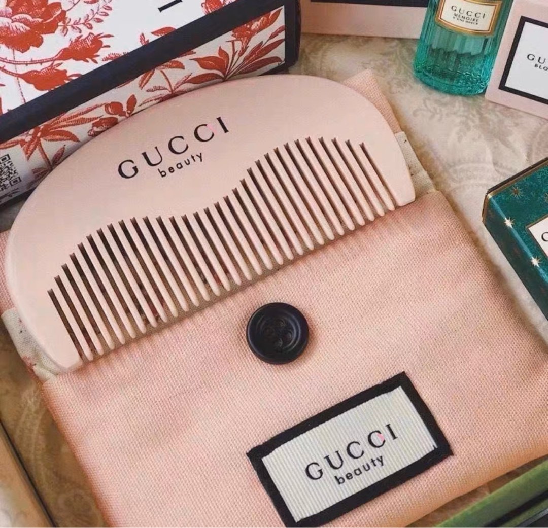 Gucci Comb + Pouch, Luxury, Accessories on Carousell