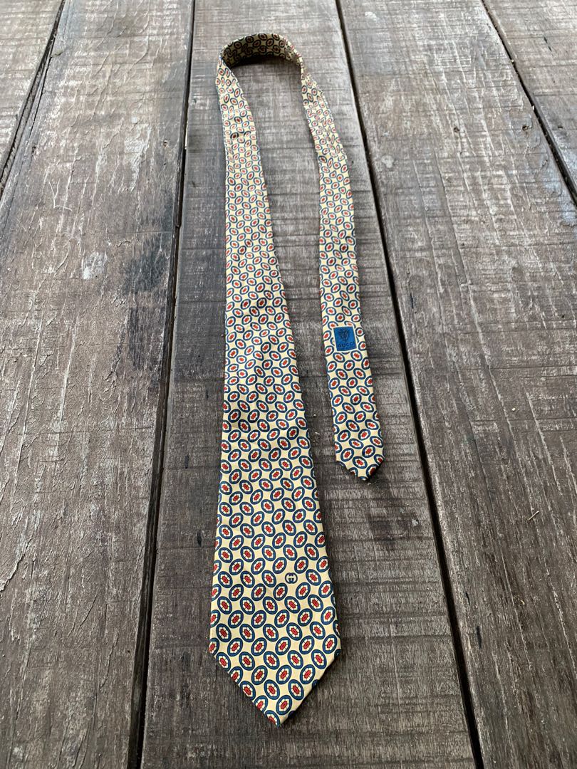 Gucci neck tie, Men's Fashion, Watches & Accessories, Ties on Carousell