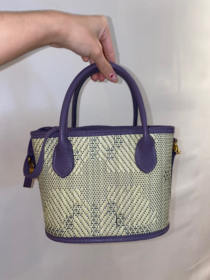 Halo Halo bag, Women's Fashion, Bags & Wallets, Tote Bags on Carousell