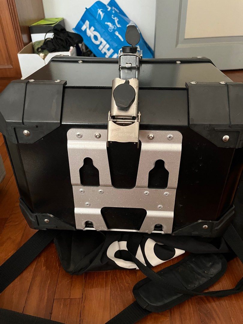 Hepco Becker Gobi box and black metal box, Motorcycles, Motorcycle ...