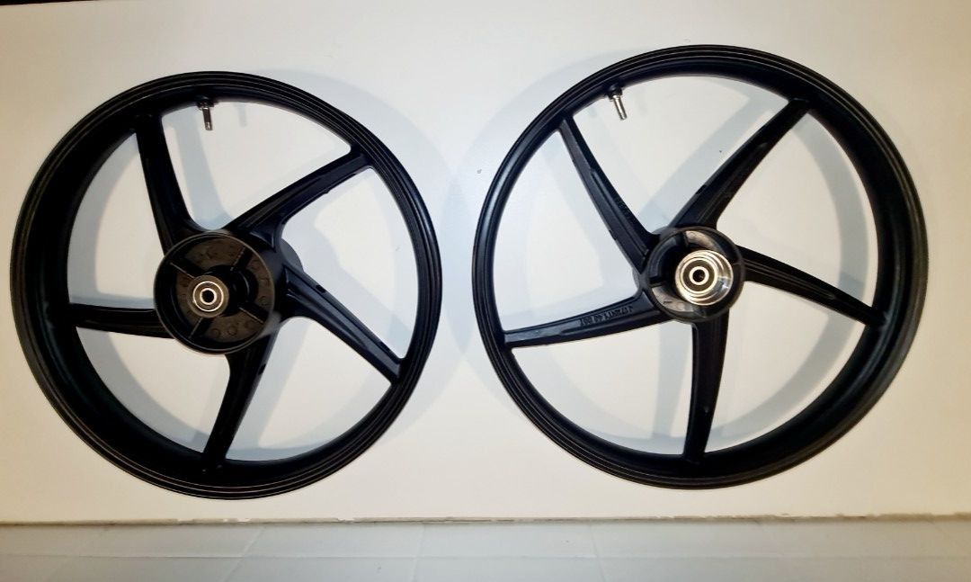 Honda Wave 125 rims, Sports Equipment, Bicycles & Parts, Parts ...