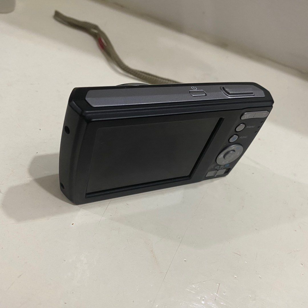 HP s300 Digital Camera, Photography, Cameras on Carousell