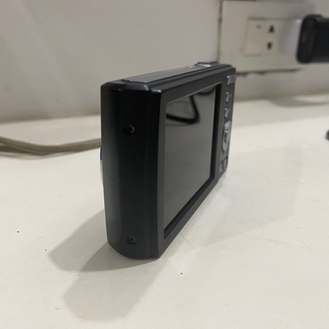 HP s300 Digital Camera, Photography, Cameras on Carousell