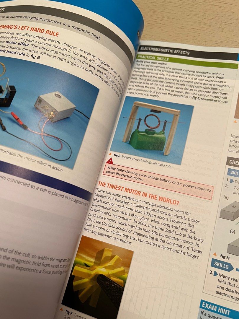 [IAL] Pearson Edexcel IAL Physics Book 2, 興趣及遊戲, 書本 & 文具, 教科書 - Carousell