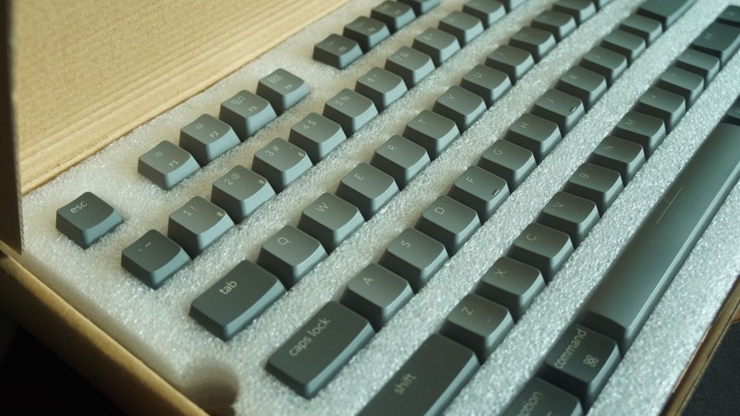 Keychron K2V2 (with keycap set) Bundle, Computers & Tech, Parts ...